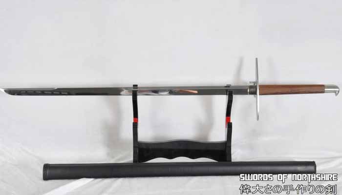 Anatomy of a Longsword (from Dimensions to Parts)