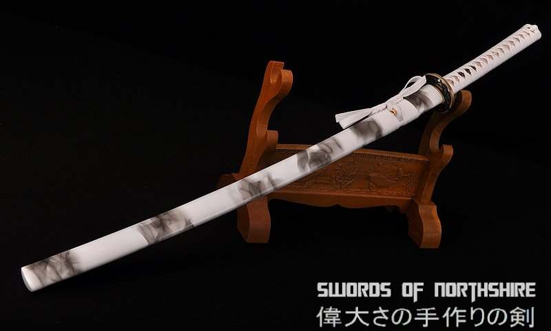 Hand Forged Folded Damascus Steel Blade White Haze Samurai Katana Sword
