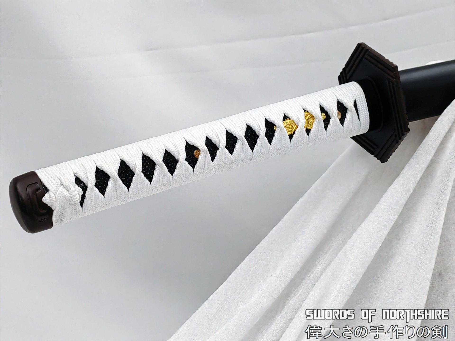 Giyu Sword: Nichirin Katana
