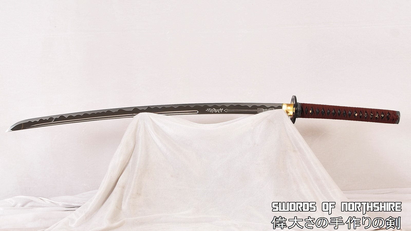 Hand Forged 1095 Steel Hand-Engraved Dragon Rayskin Wrapped Saya ...